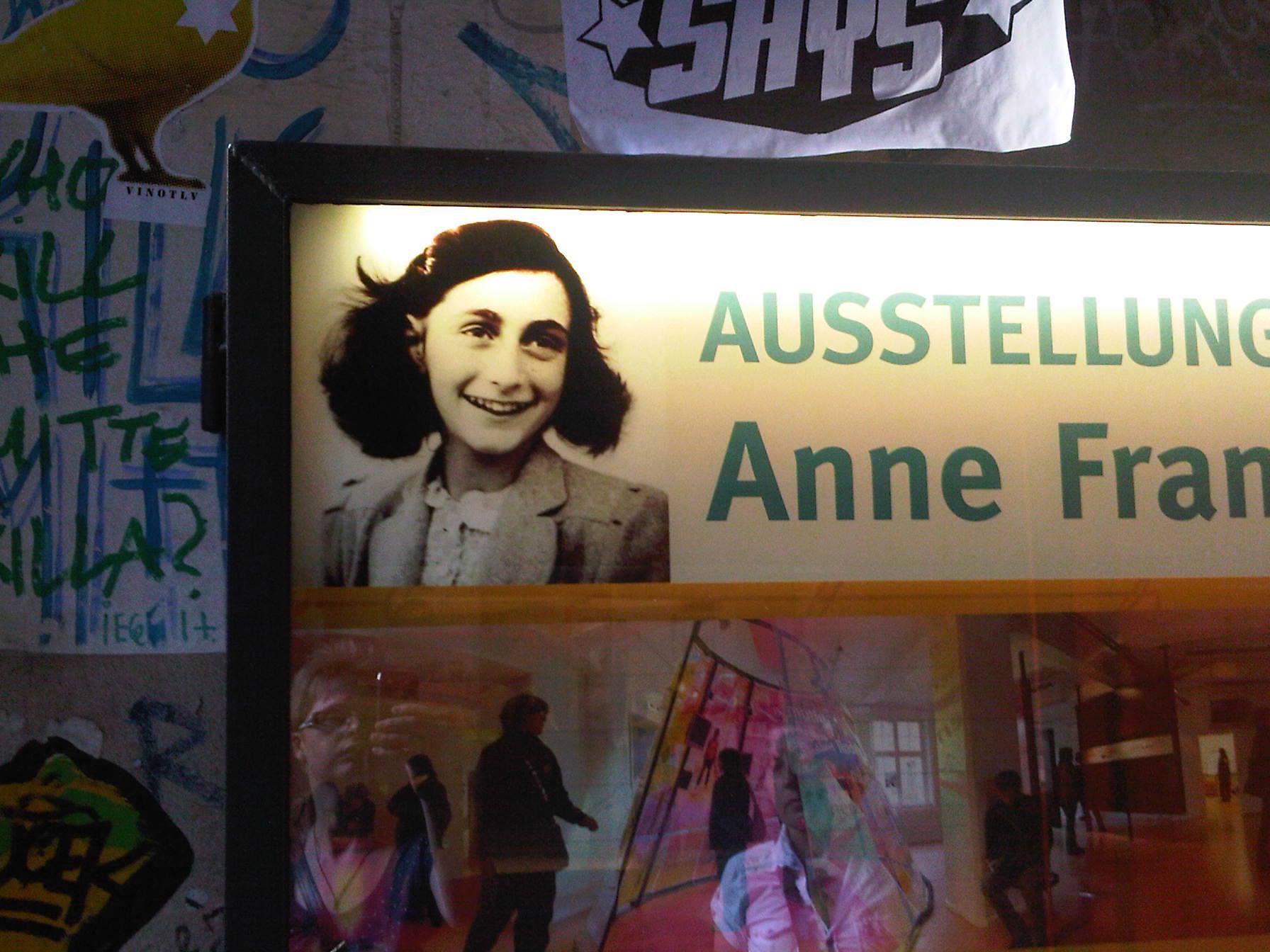 BERLIN, ANNE FRANK ZENTRUM - INTUS